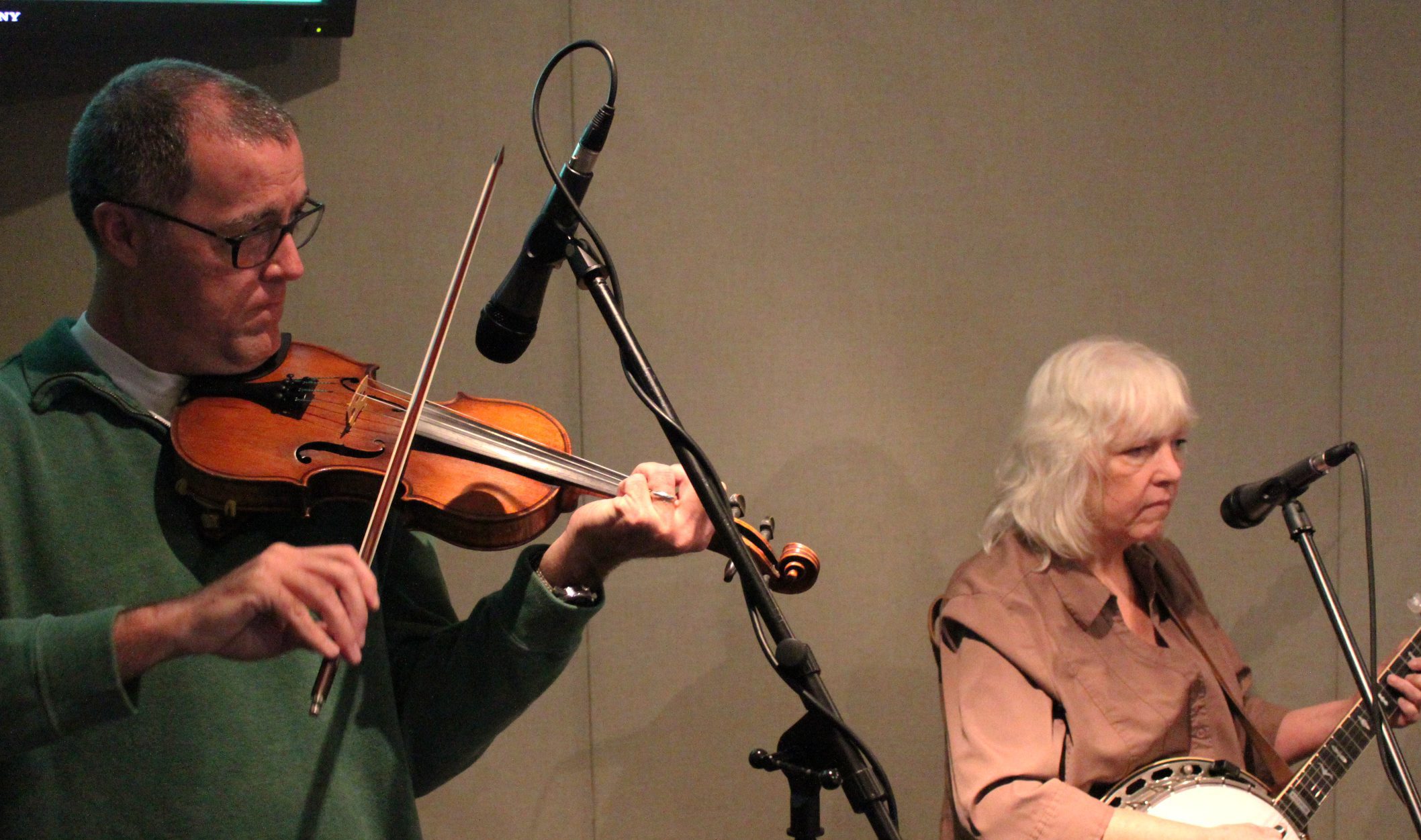 Live Music: Mackin Band | Neighborhood Voices